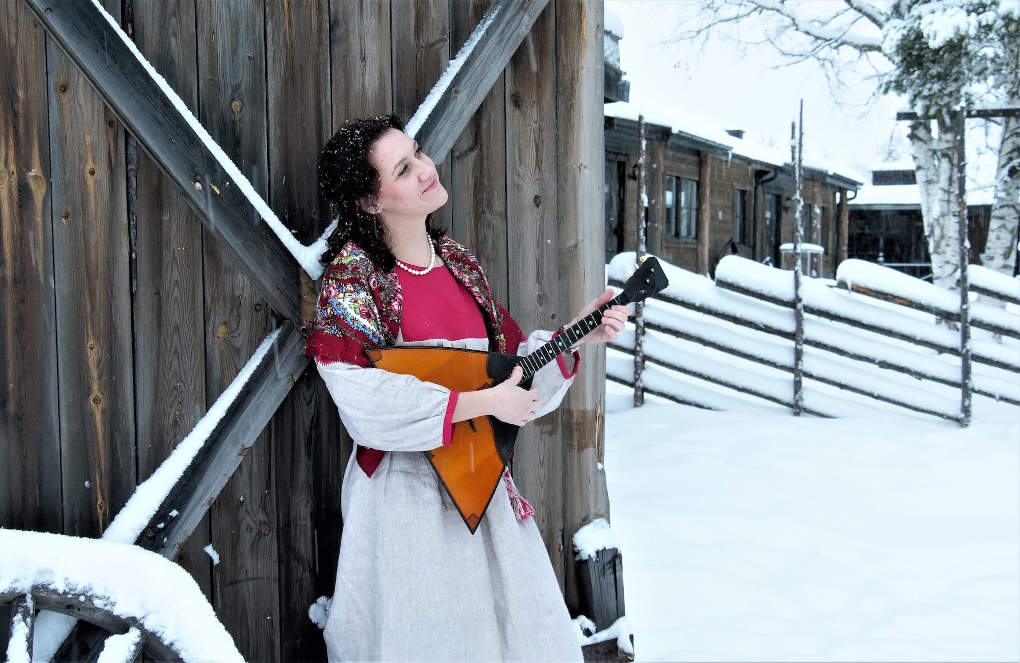 Balalaika (o balalaica): storia, caratteristiche e suono - Handmade Sound